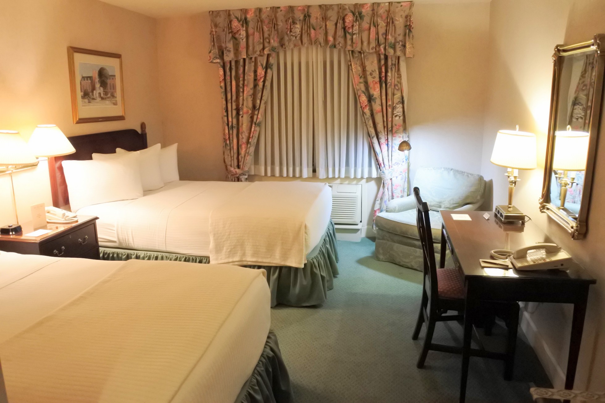 Review Of Bell Tower Hotel Ann Arbor - Smart Mouse Travel