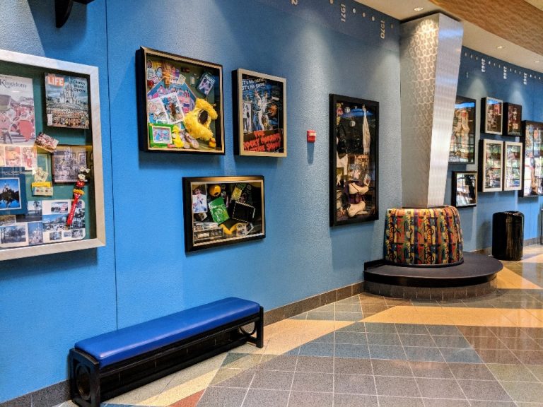 Pop Century Resort Review: Pop Century Remodeled Standard Room - Smart ...