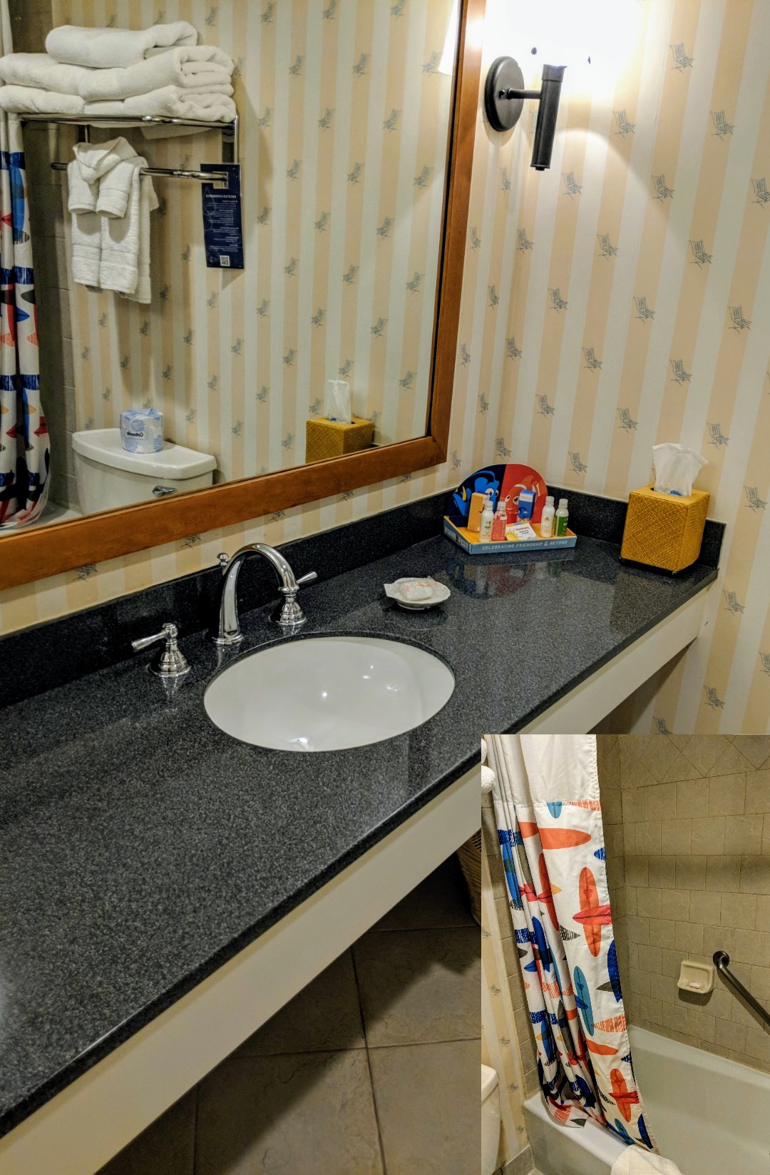 Disneyland Paradise Pier Hotel Review (Includes Pixar Pier Construction ...