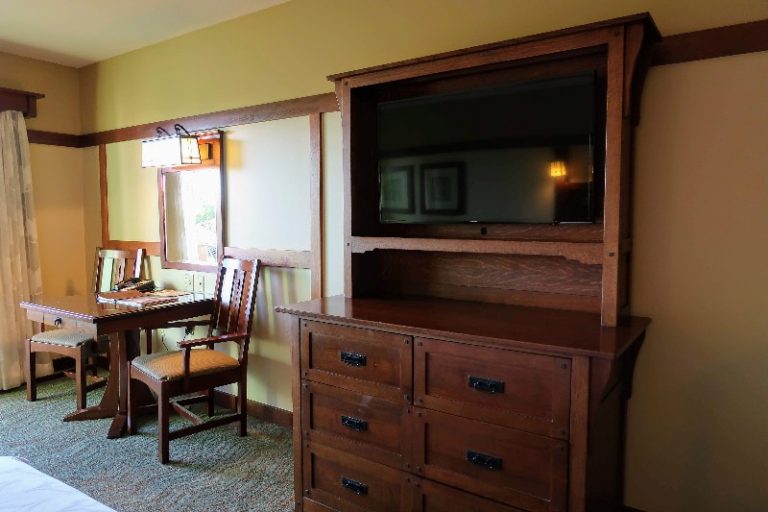 Disney’s Grand Californian Hotel: Deluxe Studio Villa Review - Smart ...